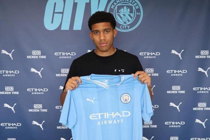 A Liverpoolt követően most a Manchester City igazolt le egy magyar ...