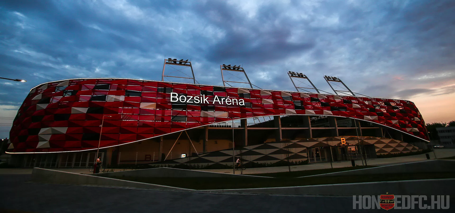A Bozsik Aréna ad otthont a Honvéd-Arad összecsapásnak, élőben ...